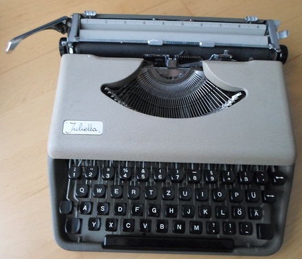 oz.Typewriter: Different Typewriter Strokes for Different Folks