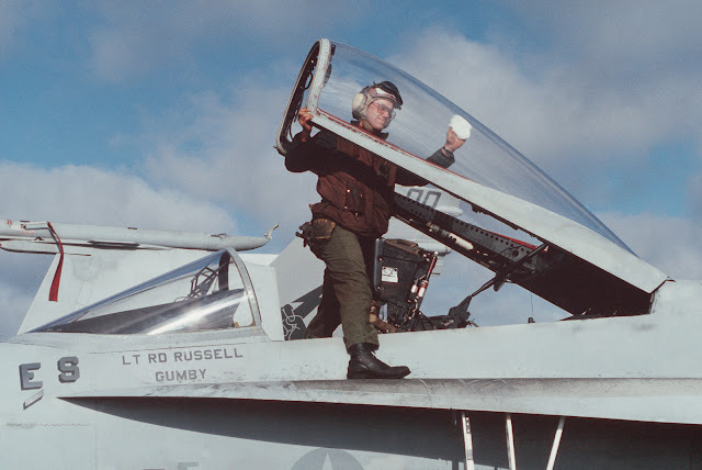 NITPICK: F-35 CANOPY