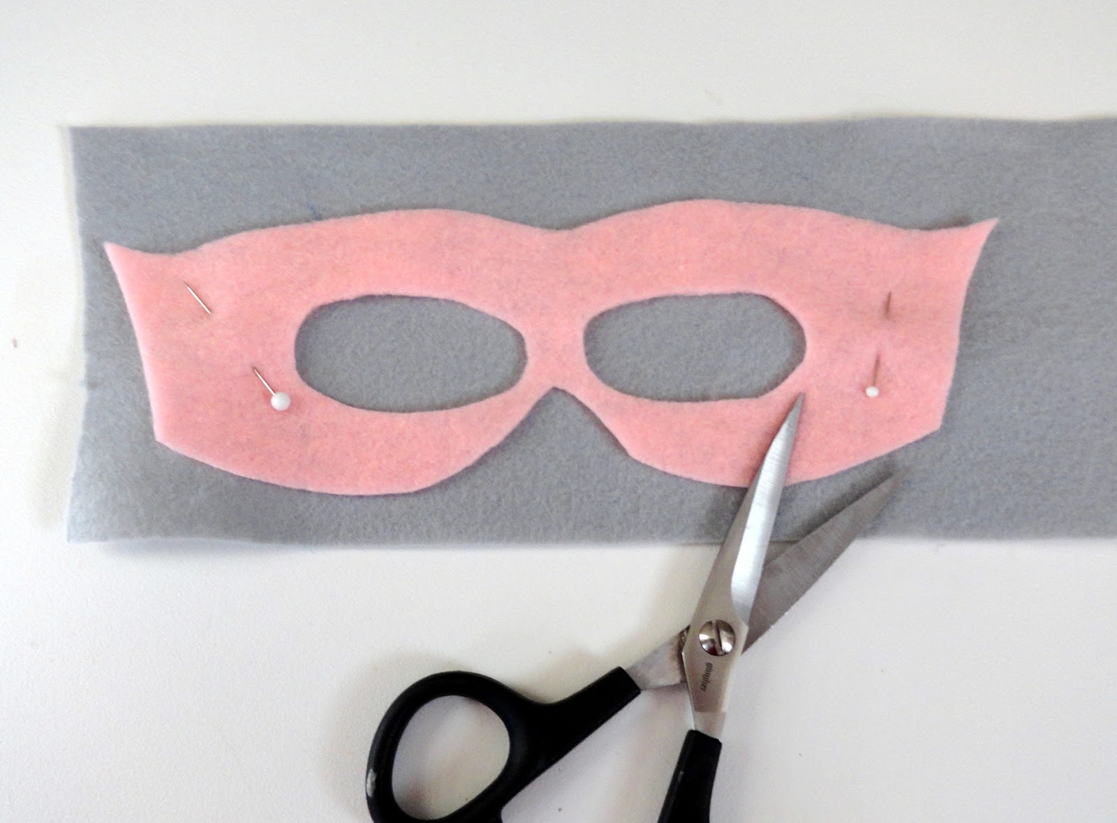 Super hero mask and crown tutorial with free template