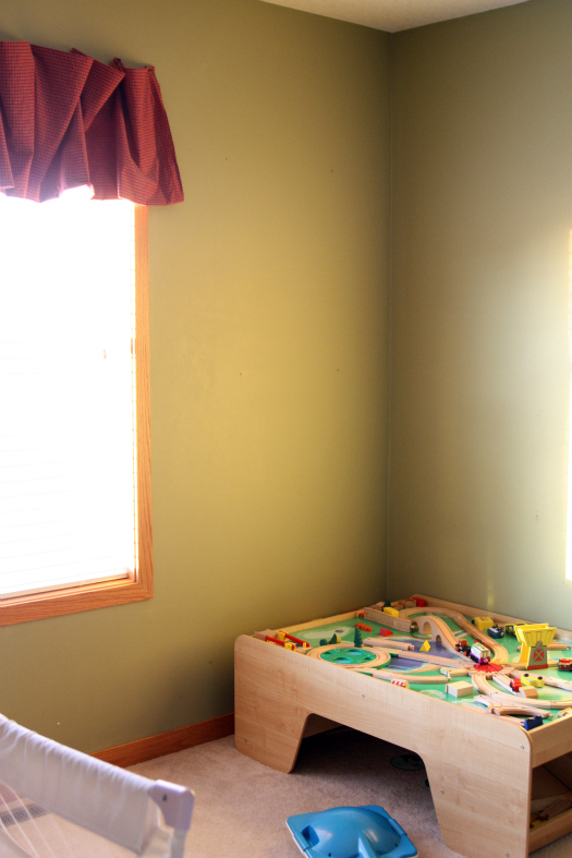 IHeart Organizing: Catherine's Birthday Surprise Bedroom Makeover