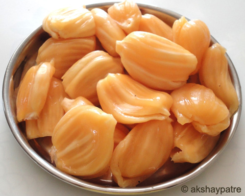 Vidyas Veg Recipes: Jackfruit idli recipe - Panasa idli - Halasina ...