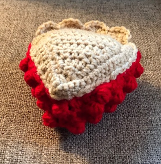 Craft Attic Resources: Crochet Cherry Pie