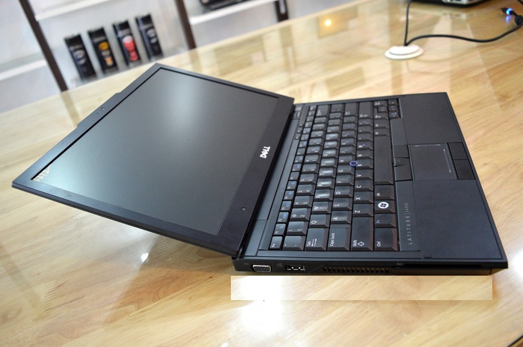 Dell latitude E4300 giá rẻ tại TPHCM