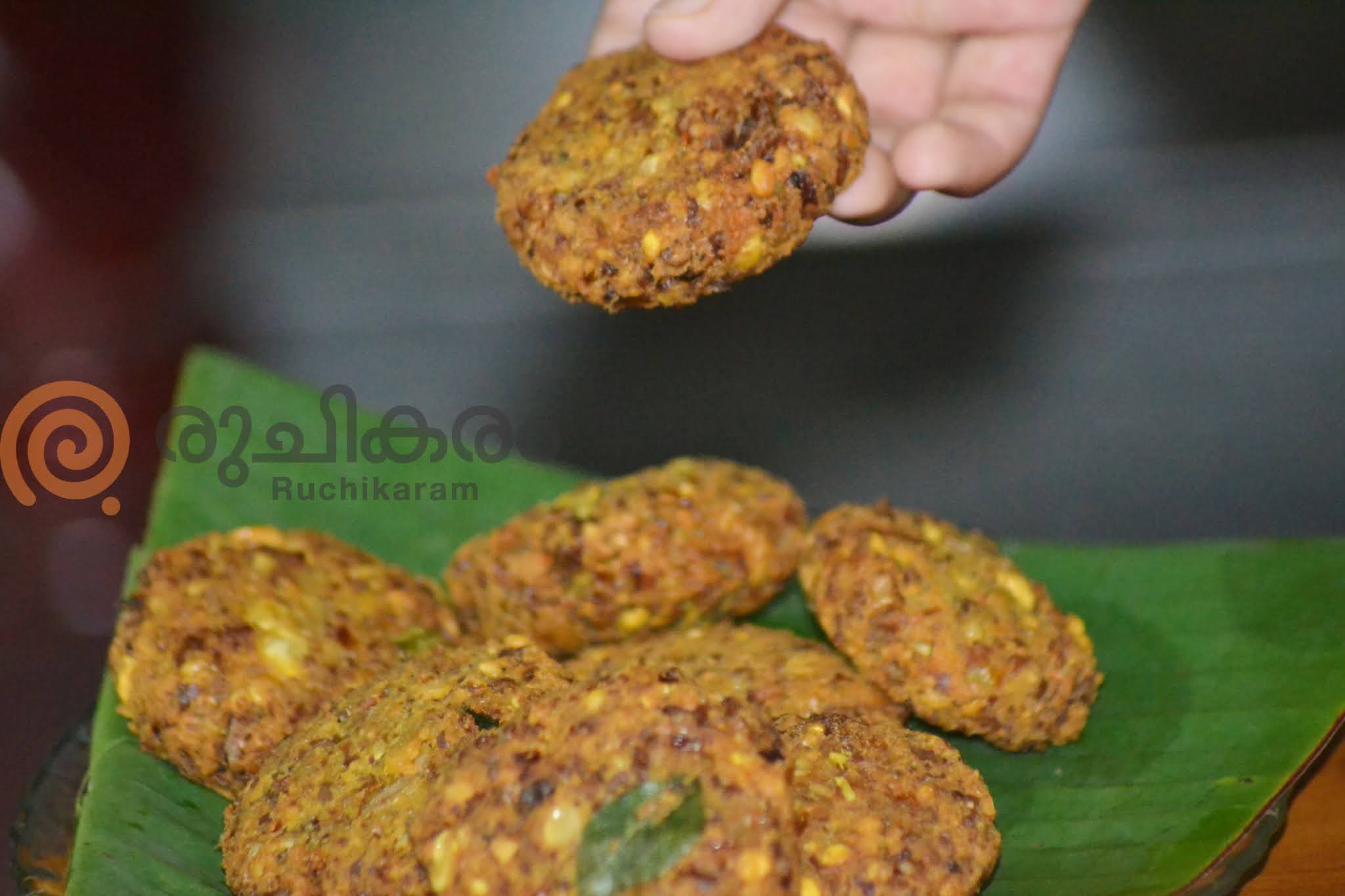 Ruchikaram: Black Chickpeas Vada | Special Kadala Vada| Naalumani ...