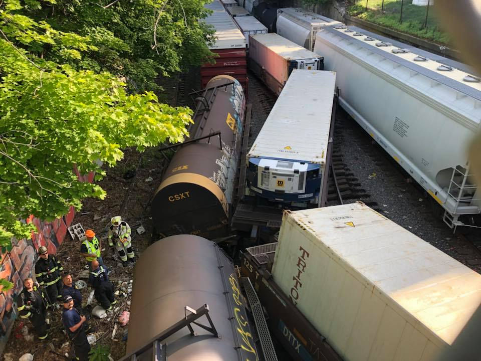 MEC&F Expert Engineers : A CSX freight train derailed at Worcester's ...