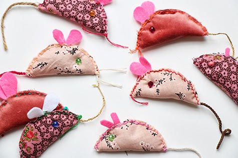 Sisters Guild: Monday Makery - Little Lavender Mice