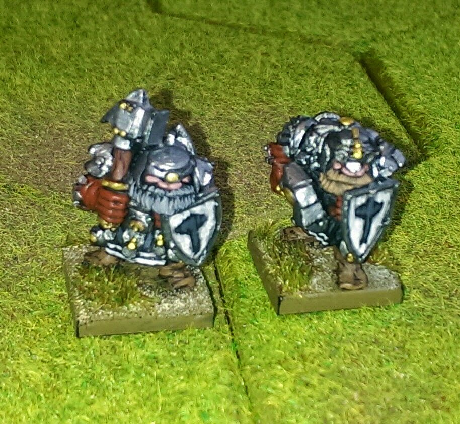 BrummyLad's World of Painting: Mantic Dwarves - The beginning