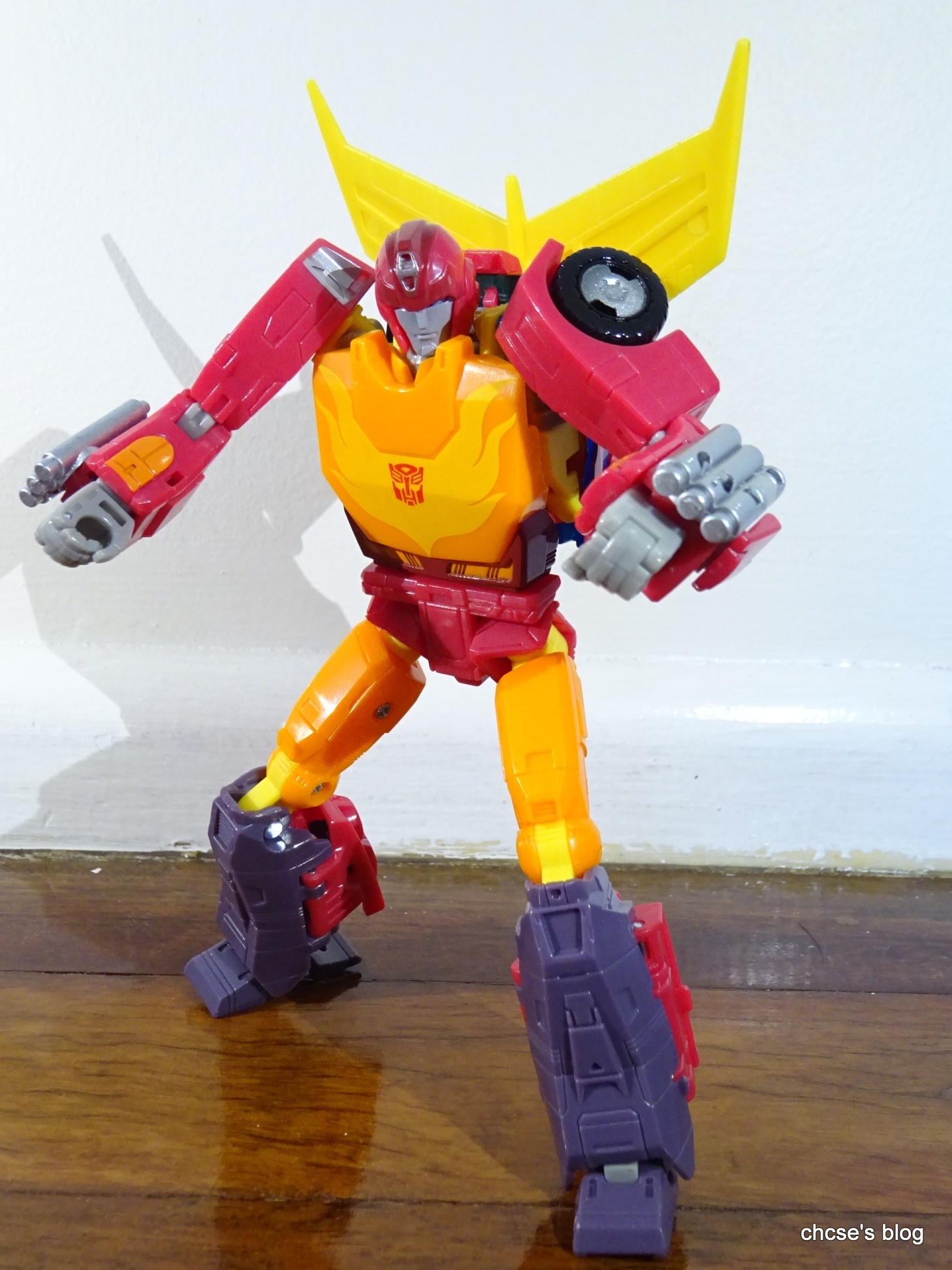 ChCse's blog: Toy Review: Transformers Generations Studio Series 86 Hot ...