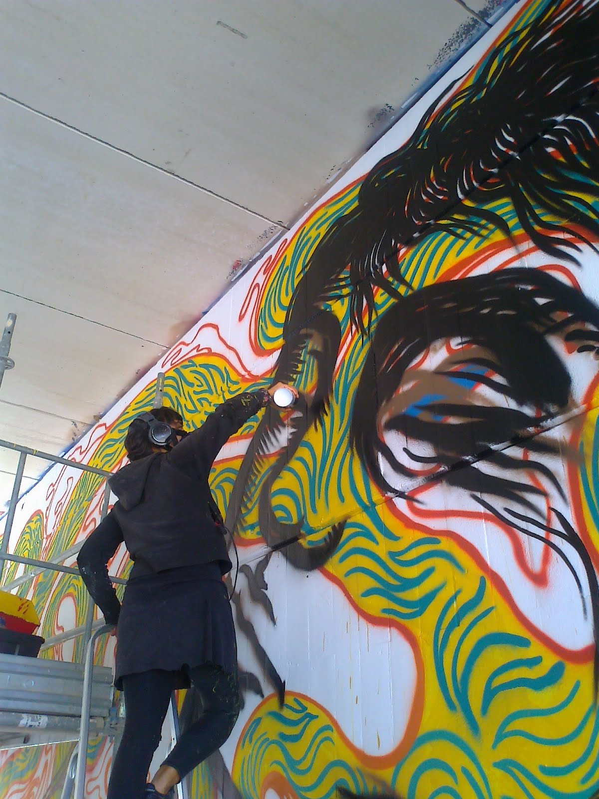 La artista urbana «bastardilla» en el Poliniza 2012 – Comunidad LRM