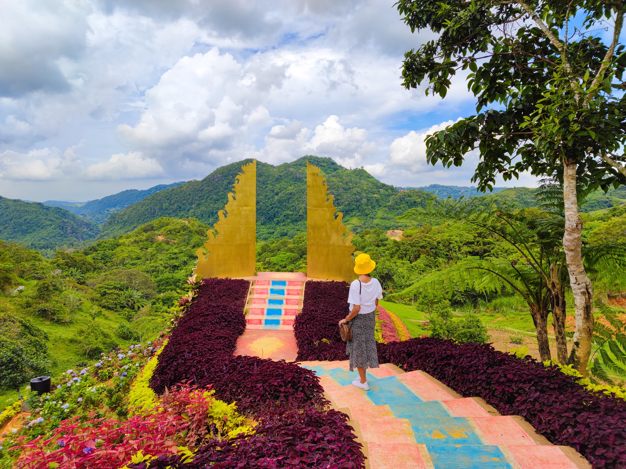 Alejandra: The Instagram-Worthy Flower Garden in Cebu - The Pinoy Traveler
