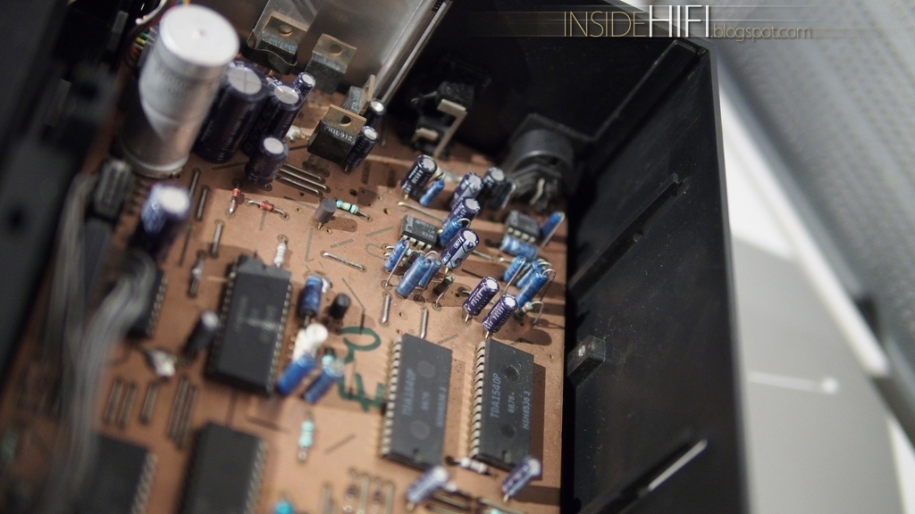 Inside Hi-Fi: Philips CD 150 (CD 150/00, CD 150/60)