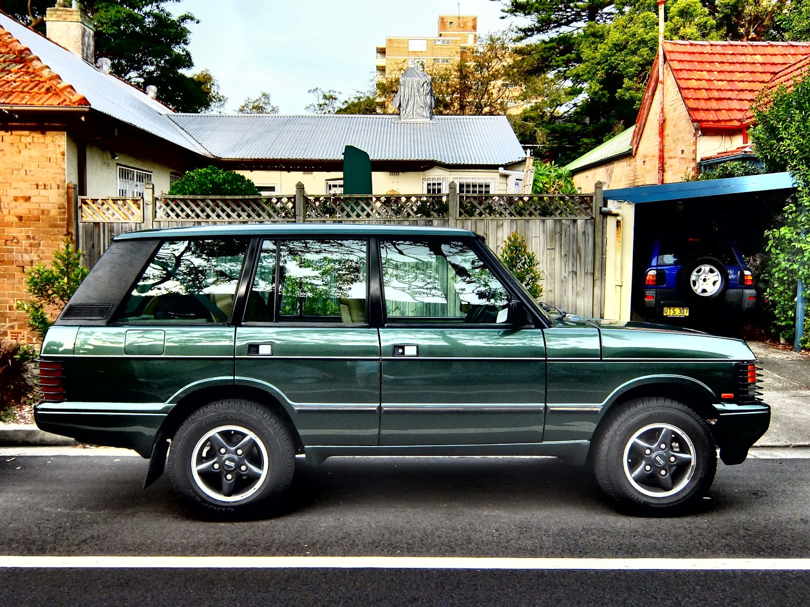 Aussie Old Parked Cars: 1994 Range Rover Vogue SSE