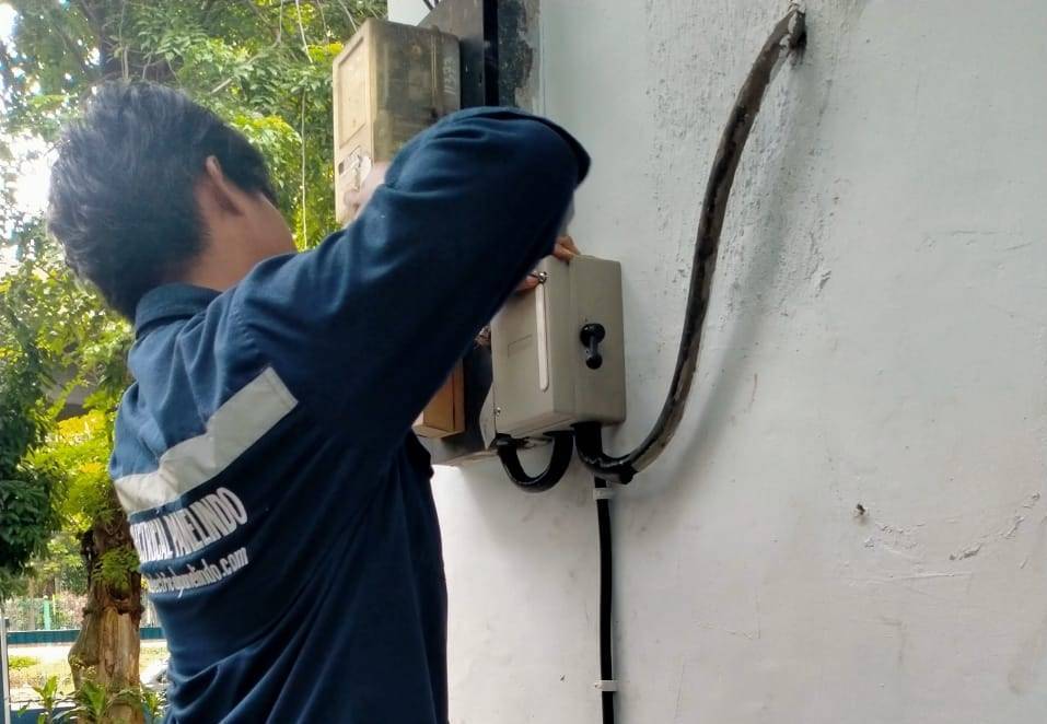 PEMASANGAN DAN INSTALASI GENSET MANUAL | JASA PEMBUATAN PANEL LISTRIK