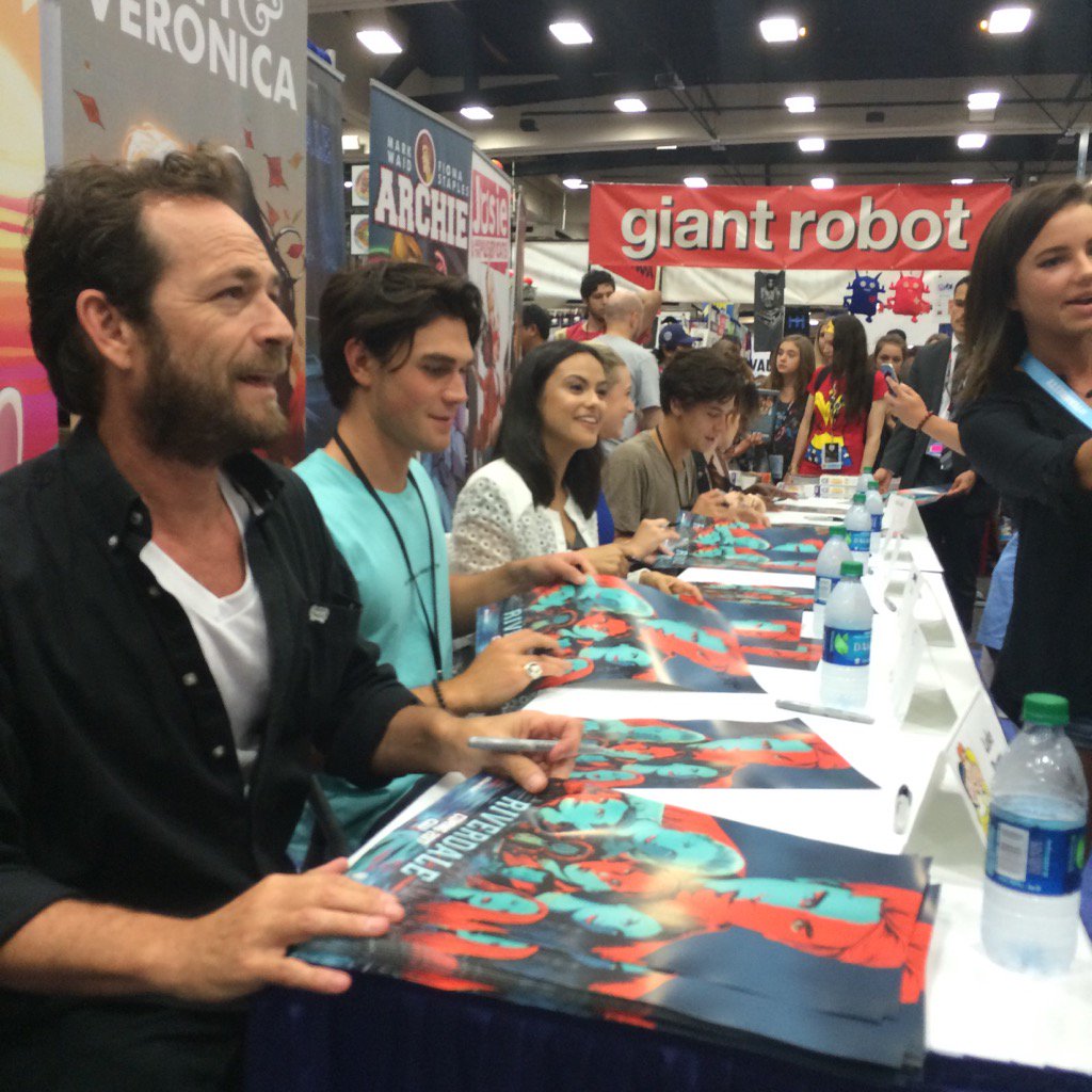 Riverdale Cast || Comic Con International 'Riverdale' Signing - July ...