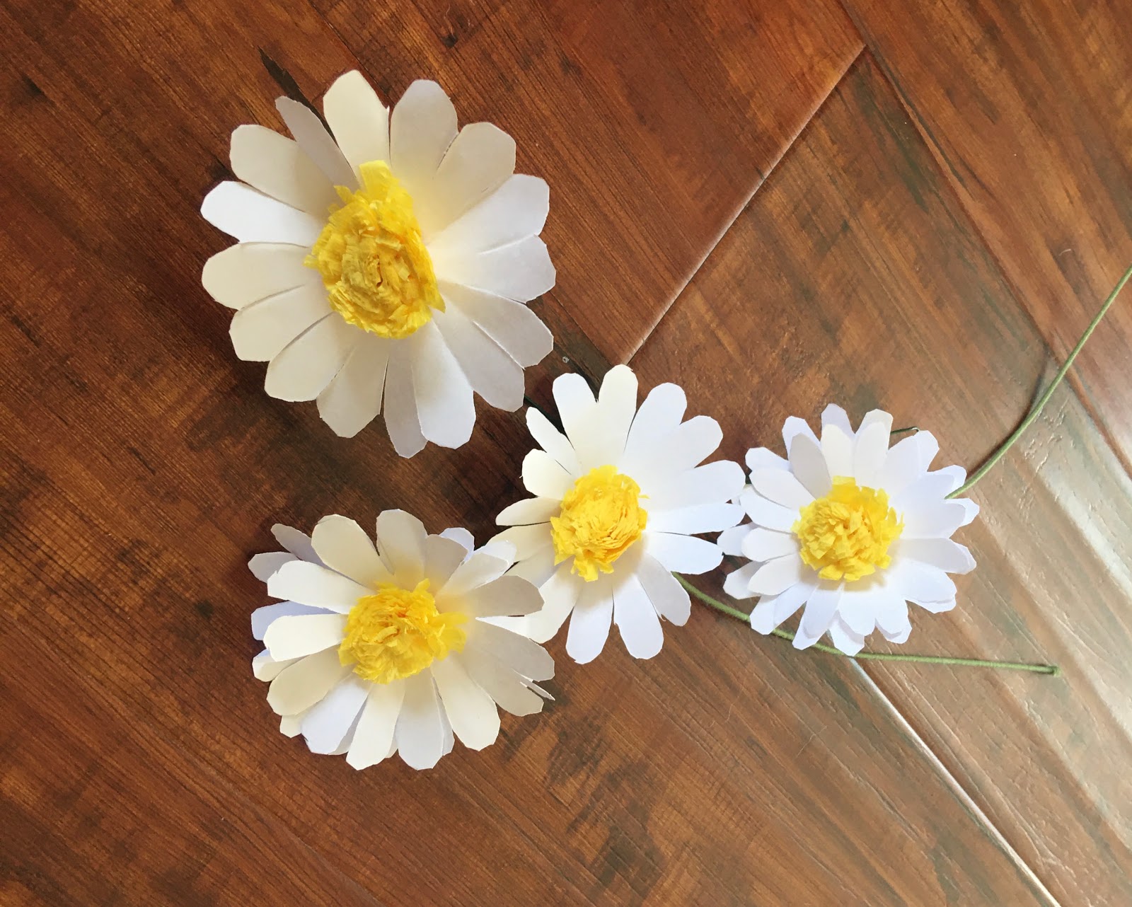 SimpleJoys: Paper Flowers