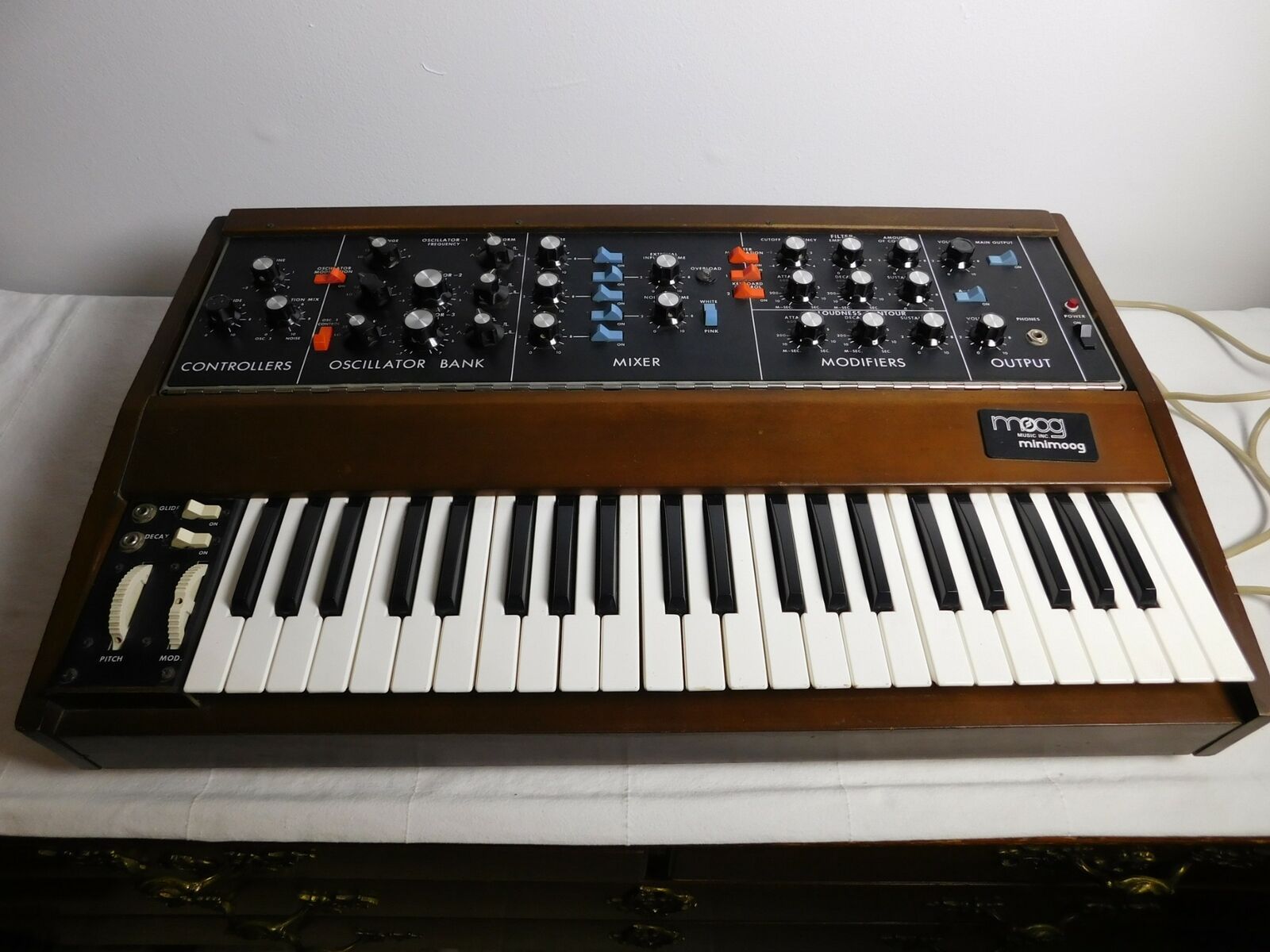 MATRIXSYNTH: 1980 Original Minimoog Model D SN 88051737