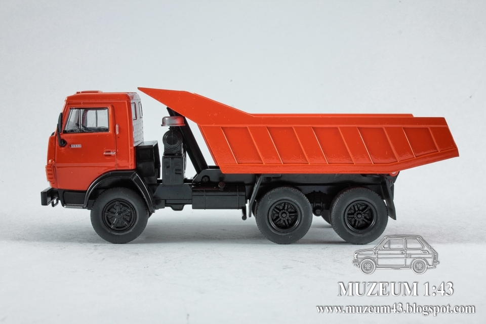 Kamaz 55111 1:43 DeAgostini - Muzeum 1:43