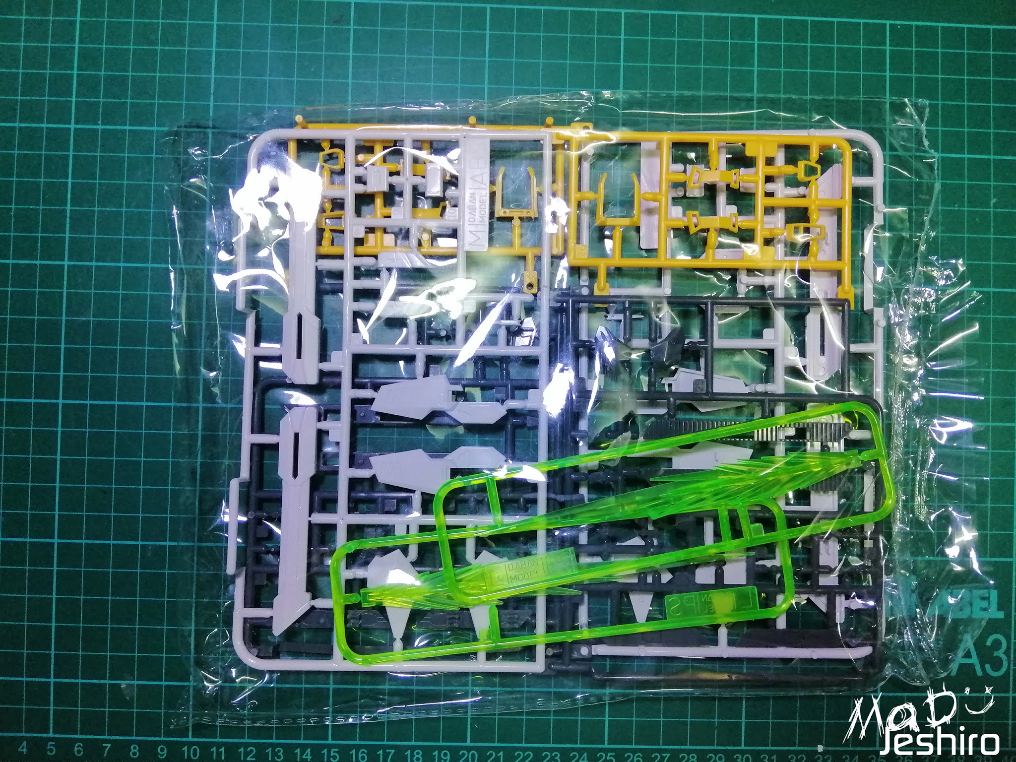Mad Jeshiro | GUNPLA REVIEWS: Review 054: MG 1/100 Double X Gundam ...