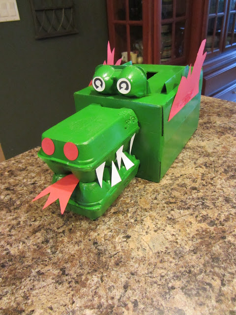 {the graber gab}: Dragon Valentine Box!