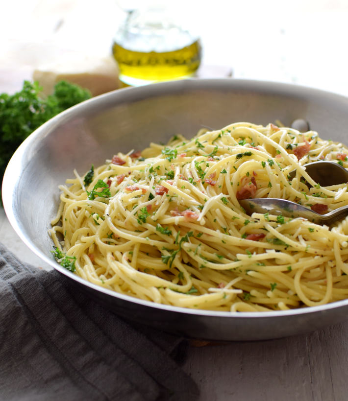 Espaguetis con ajo y perejil {más fácil imposible} | Bizcochos y Sancochos