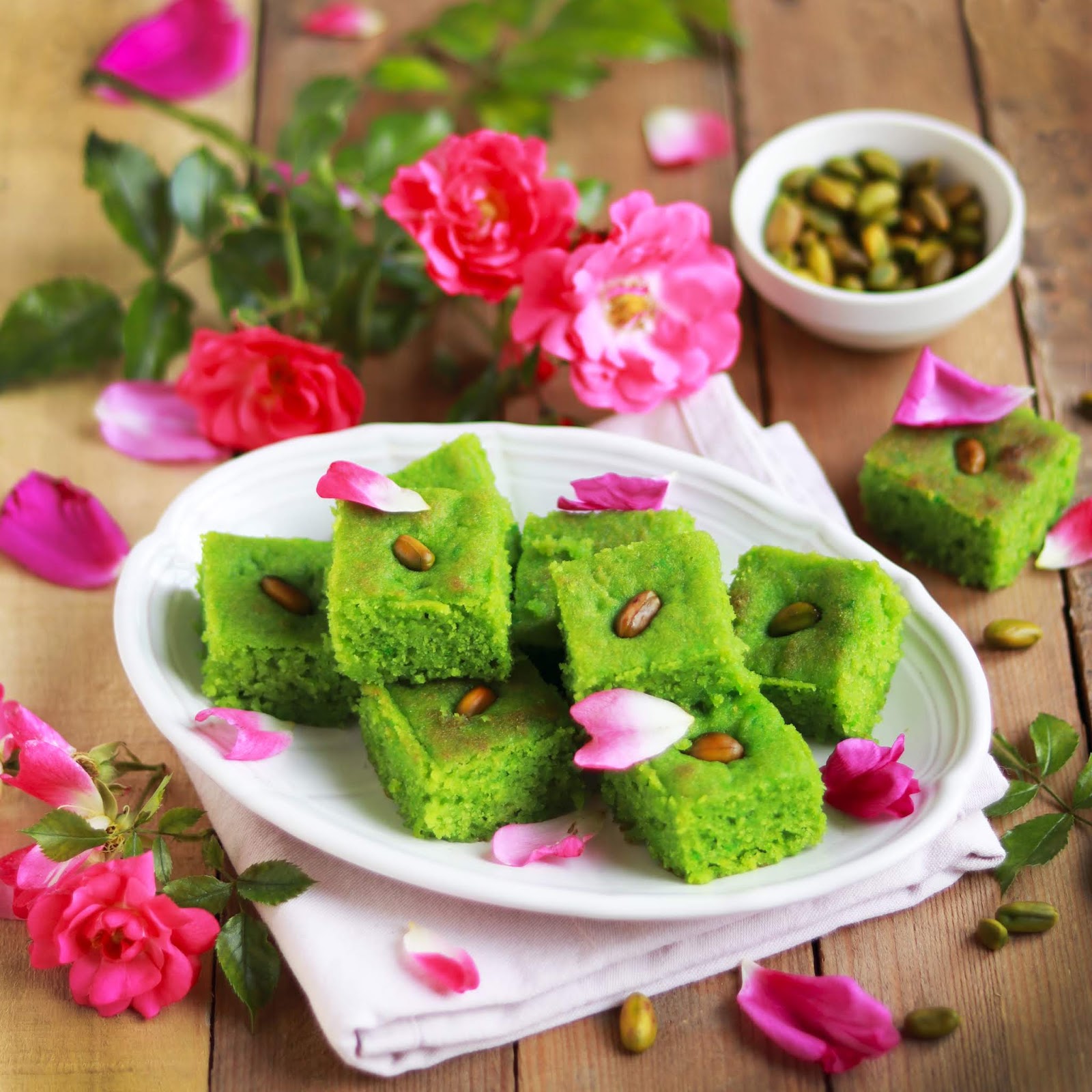 The Food Trotter: Pistachio & Rose Water Basbousa / Basboussa pistache ...
