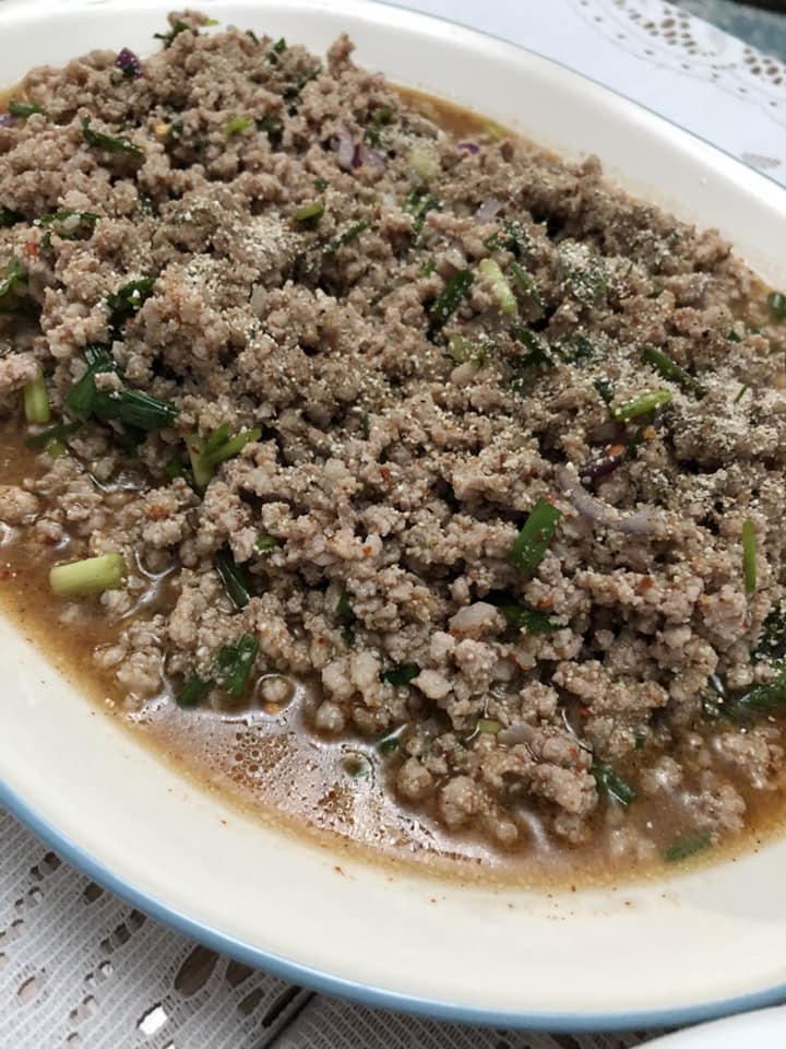 Lia's Food Journey: Thai Food Experiment - Pork Laab/Larb