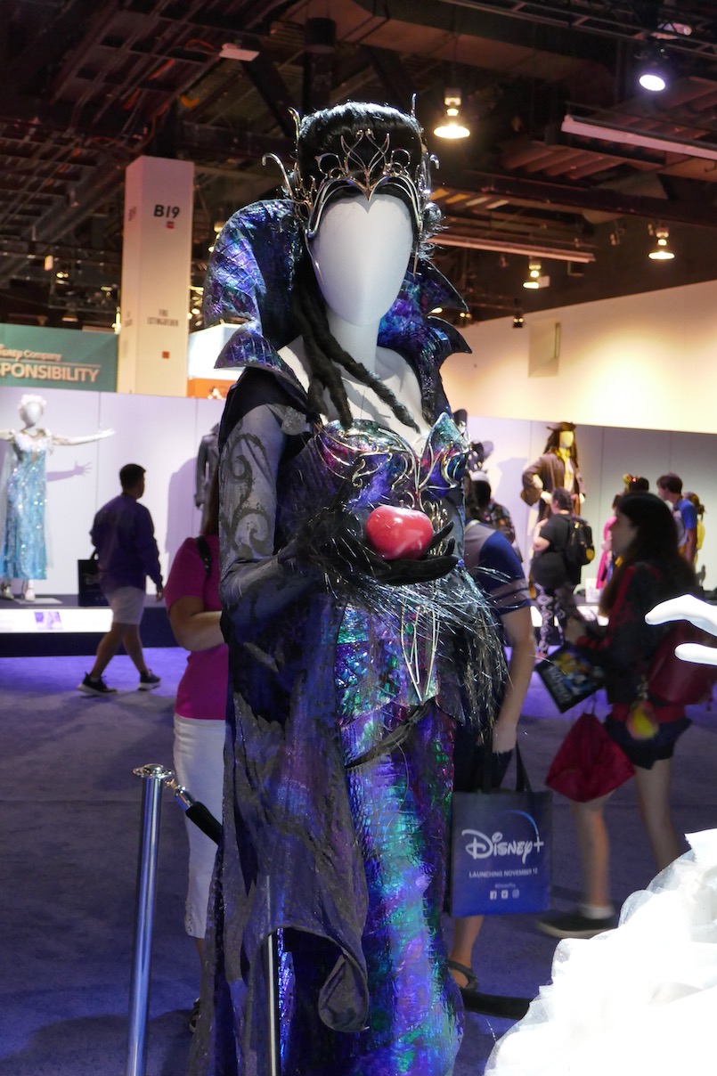 Hollywood Movie Costumes and Props: Screen-worn Enchanted movie ...