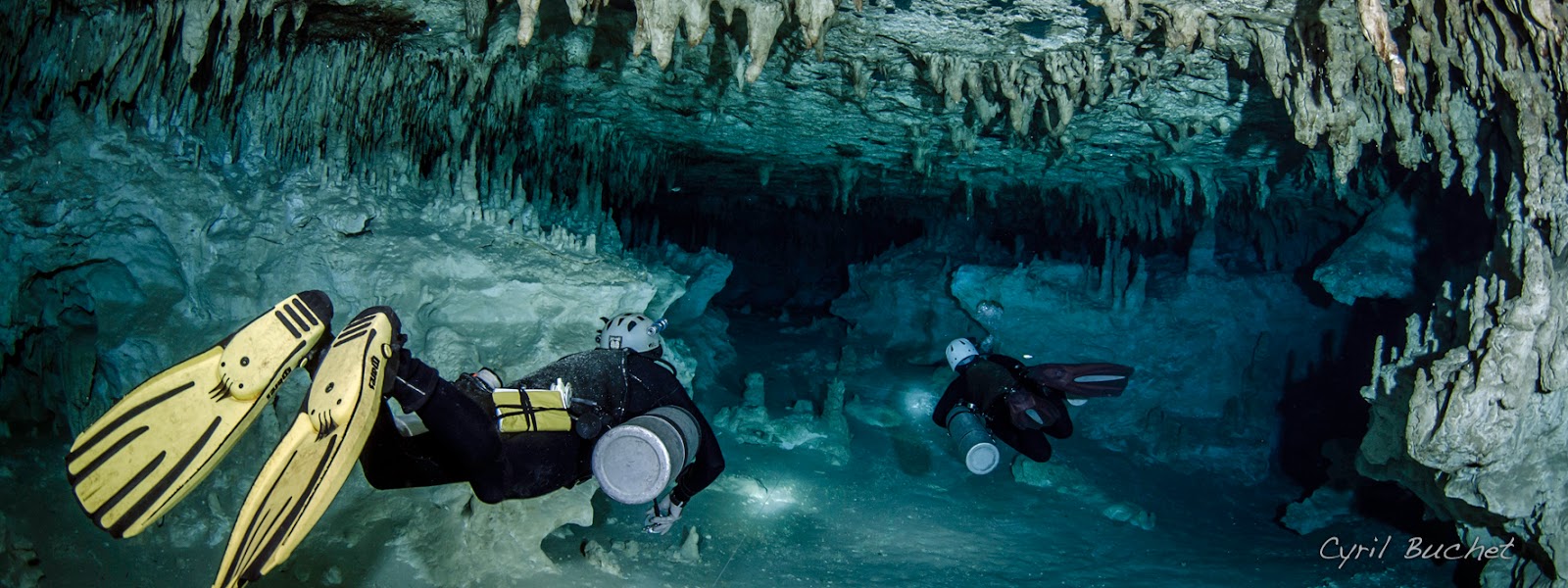 Cave Diving: Daring Cave Rescue!