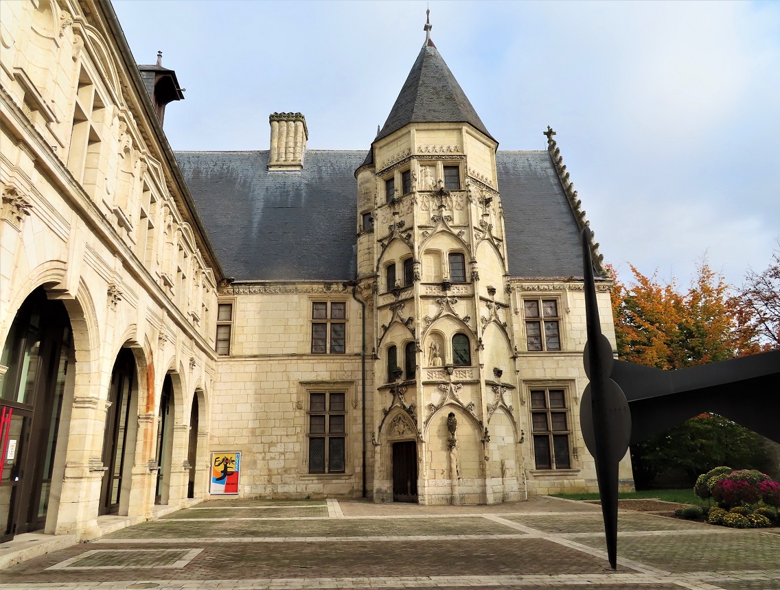 Visites des musées des Beaux-Arts de province: BOURGES - M. Estève