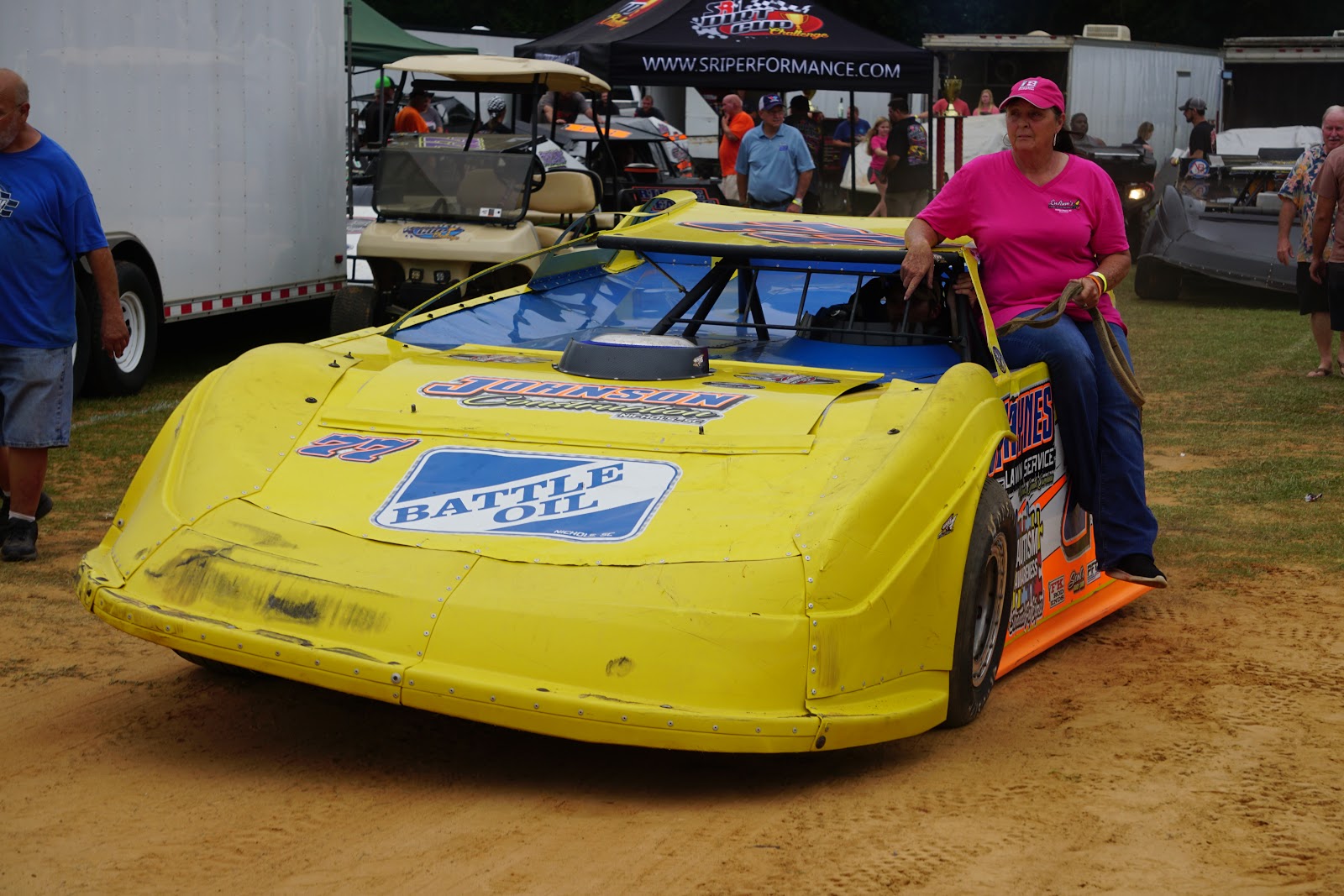 LOOSE IN,TIGHT OFF!: Racing @ Lake View Motor Speedway