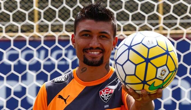 Kieza negocia com o Vitória para defender Botafogo