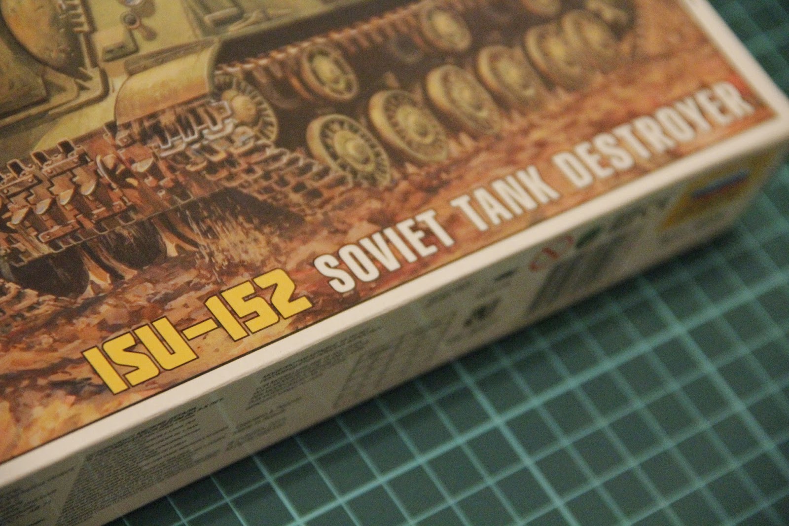 Zvezda 1/72 ISU-152 (5026) - DetailScaleView