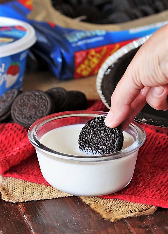 Ridiculously Easy Oreo Pie | The Kitchen is My Playground