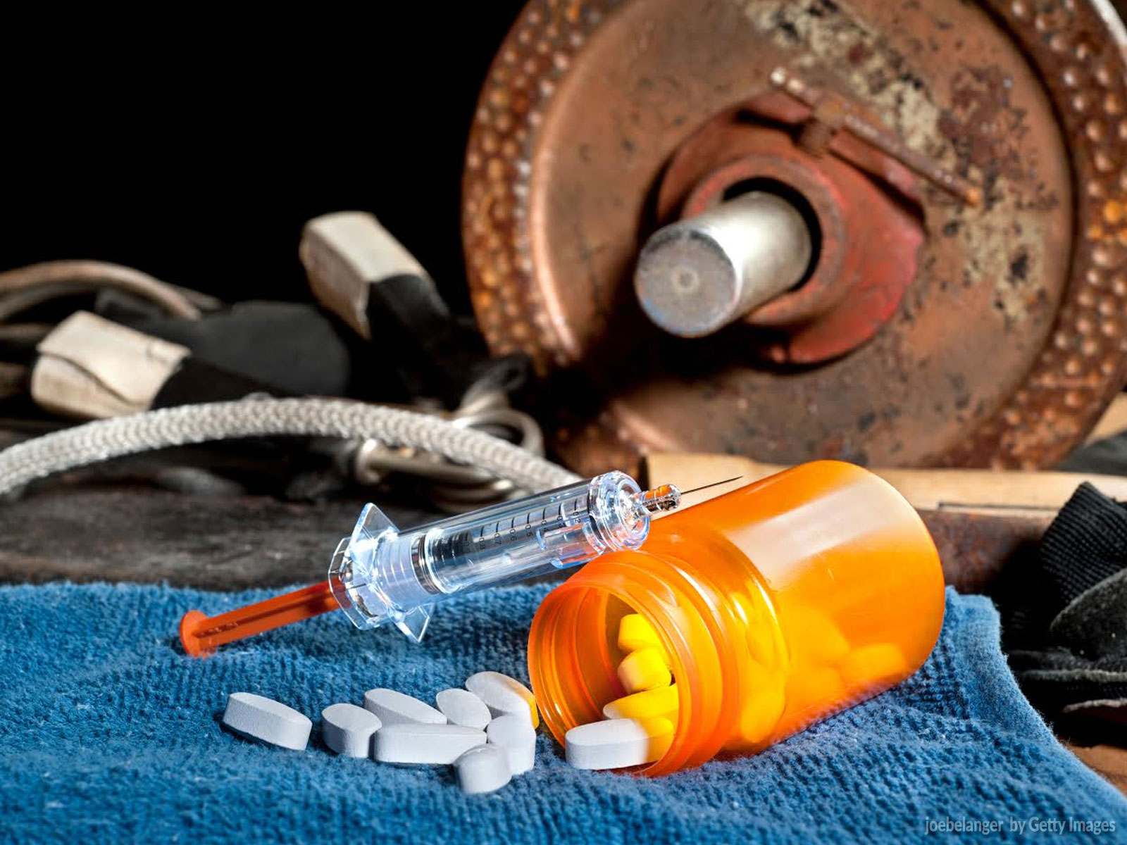 COACH FÁBIO LEÃO: OS ANABOLIZANTES