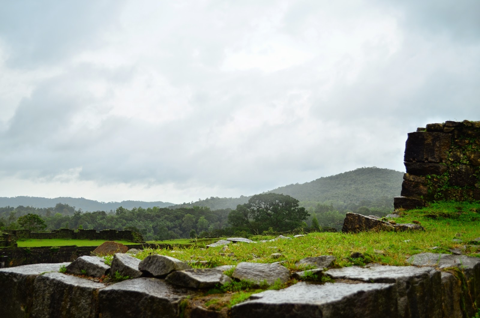 Sharath Hassan A Travelling Photographer: Nagara Fort, Nagara ...