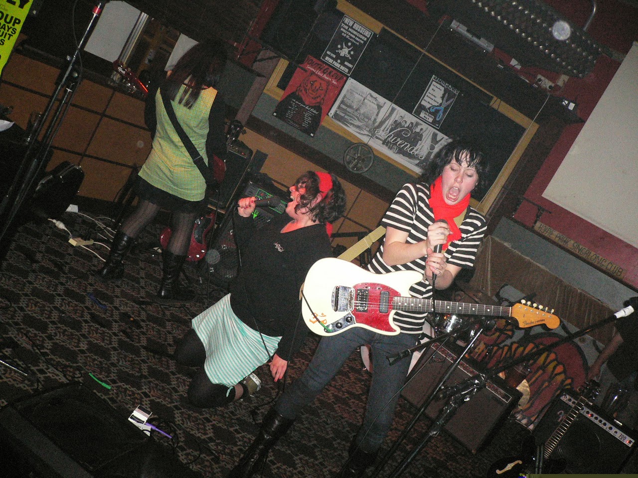 Food Endeavours of the Blue Apocalypse: Fridey at the Hydey – Trash ...