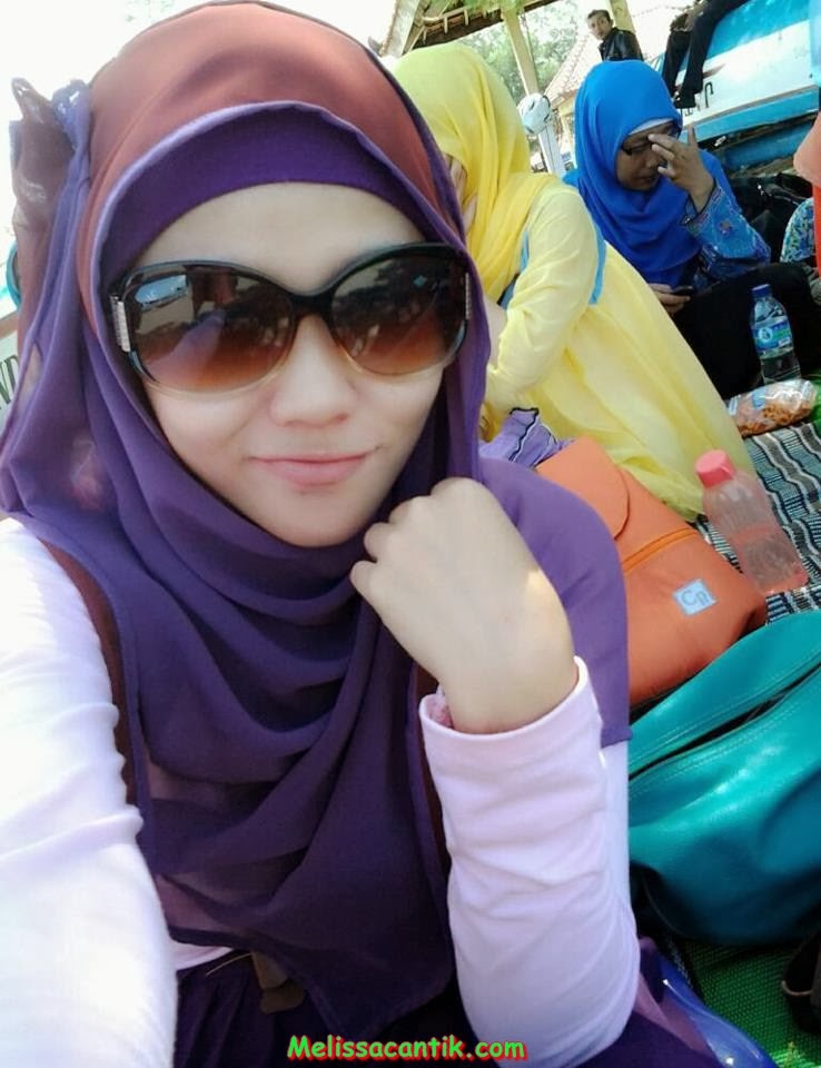 Foto Mahasiwi Ayu Berjilbab, Istri Idaman Pria Indonesia | Kumpulan Foto Cewek Cantik Berjilbab ...