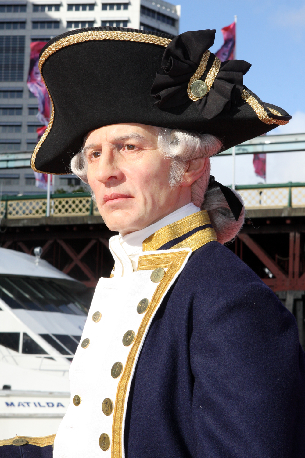 Eva Rinaldi Photography: Captain Cook sails into Darling Harbour to ...