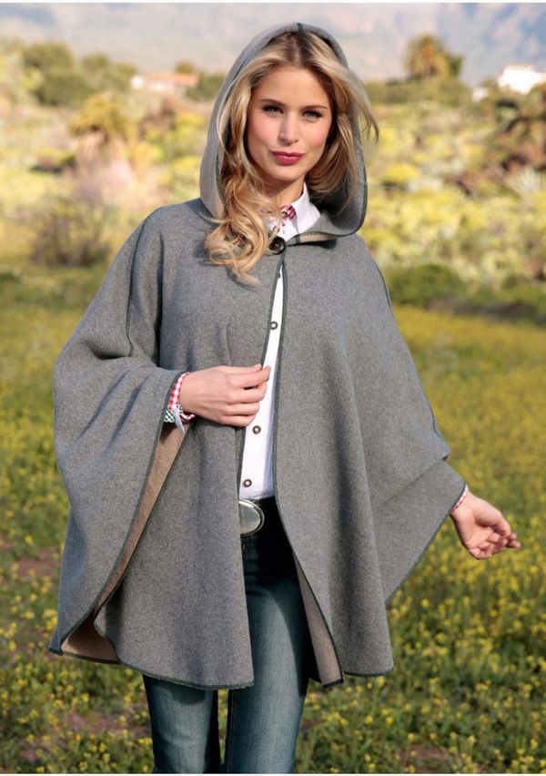 Cómo usar una capa o un poncho - ideas elegantes