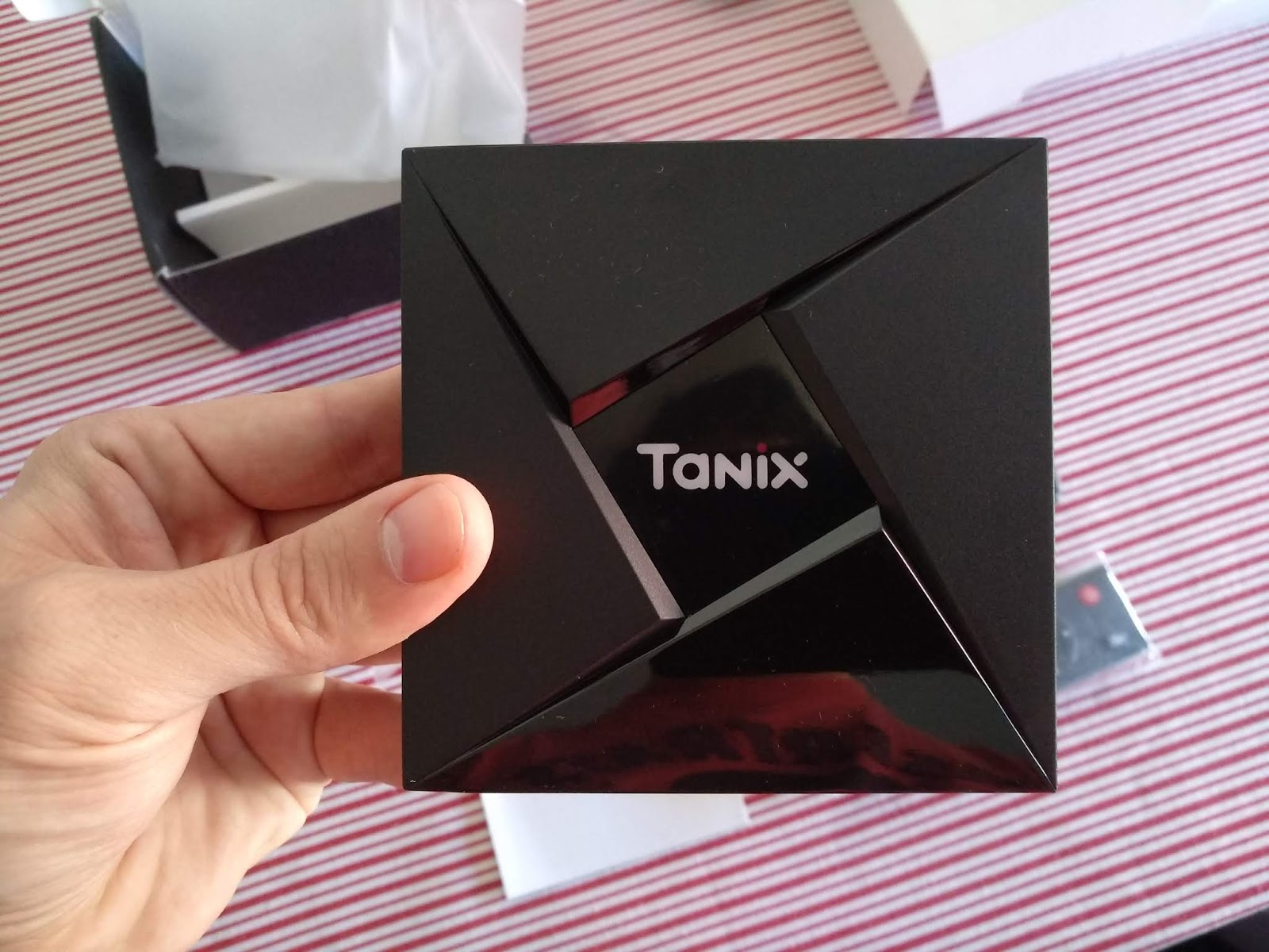 Tanix TX9 Pro TV Box - Review - ITO - NETthings