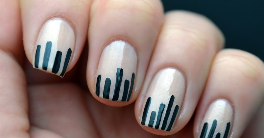 Glitter and Gloss Nails: Bar Graph