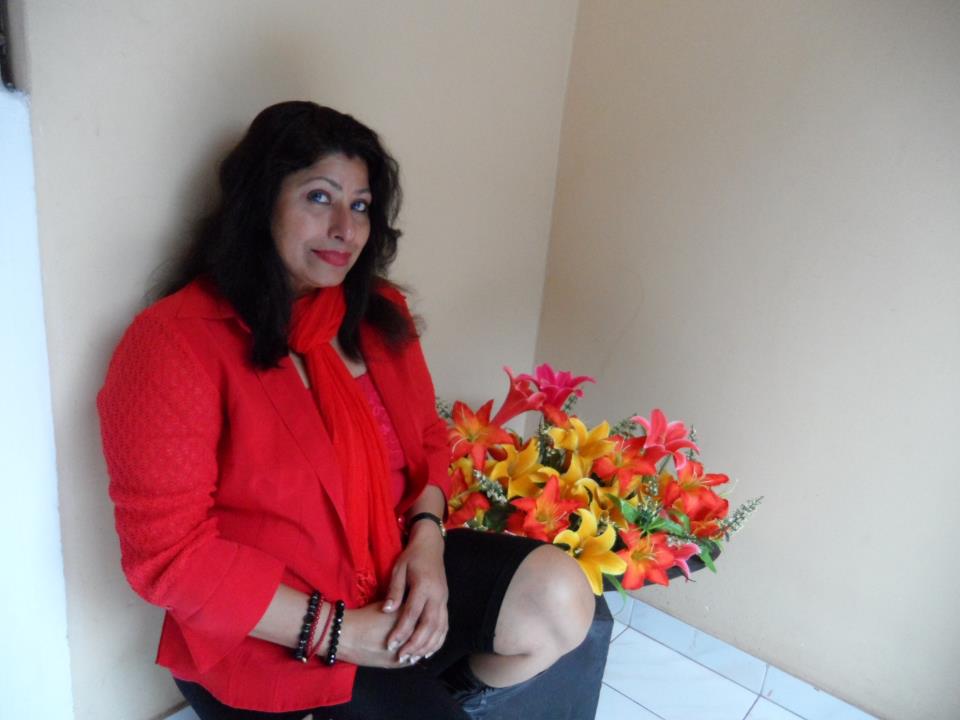 SRI LANKAN TASTE Fashion Magazine: Sumana Gomas Photo Album from USA