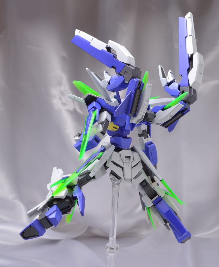 Custom Build: HG 1/144 GUNDAM AGE-FX [apuntar]