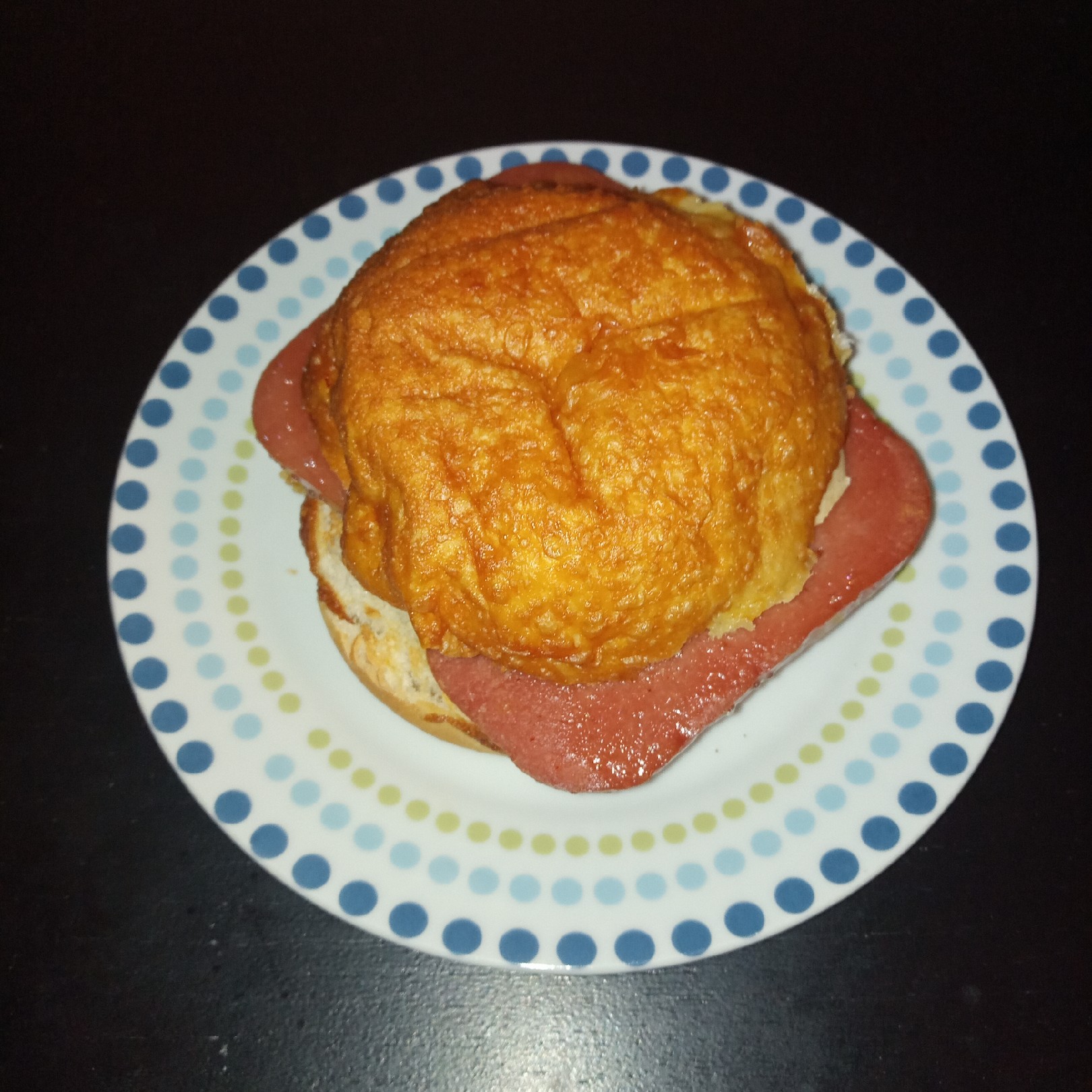 Supersupergirl's Food Reviews: M&S Marks Spencer Mature cheese topped rolls