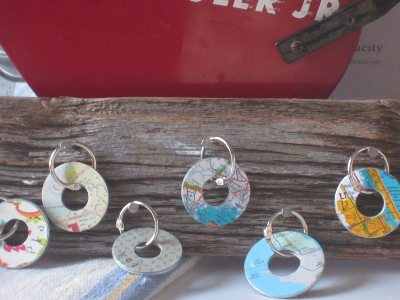 reclaimed crafts: key rings!
