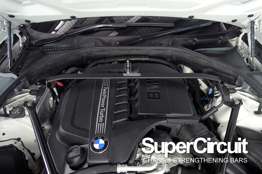 SUPERCIRCUIT CHASSIS STRENGTHENING BARS: BMW F10 535i Front Strut Bar