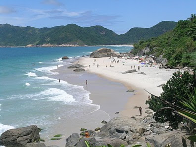 Alegria em Tudo: Roteiro de Sol & Mar no Rio de Janeiro - Praia do Abricó