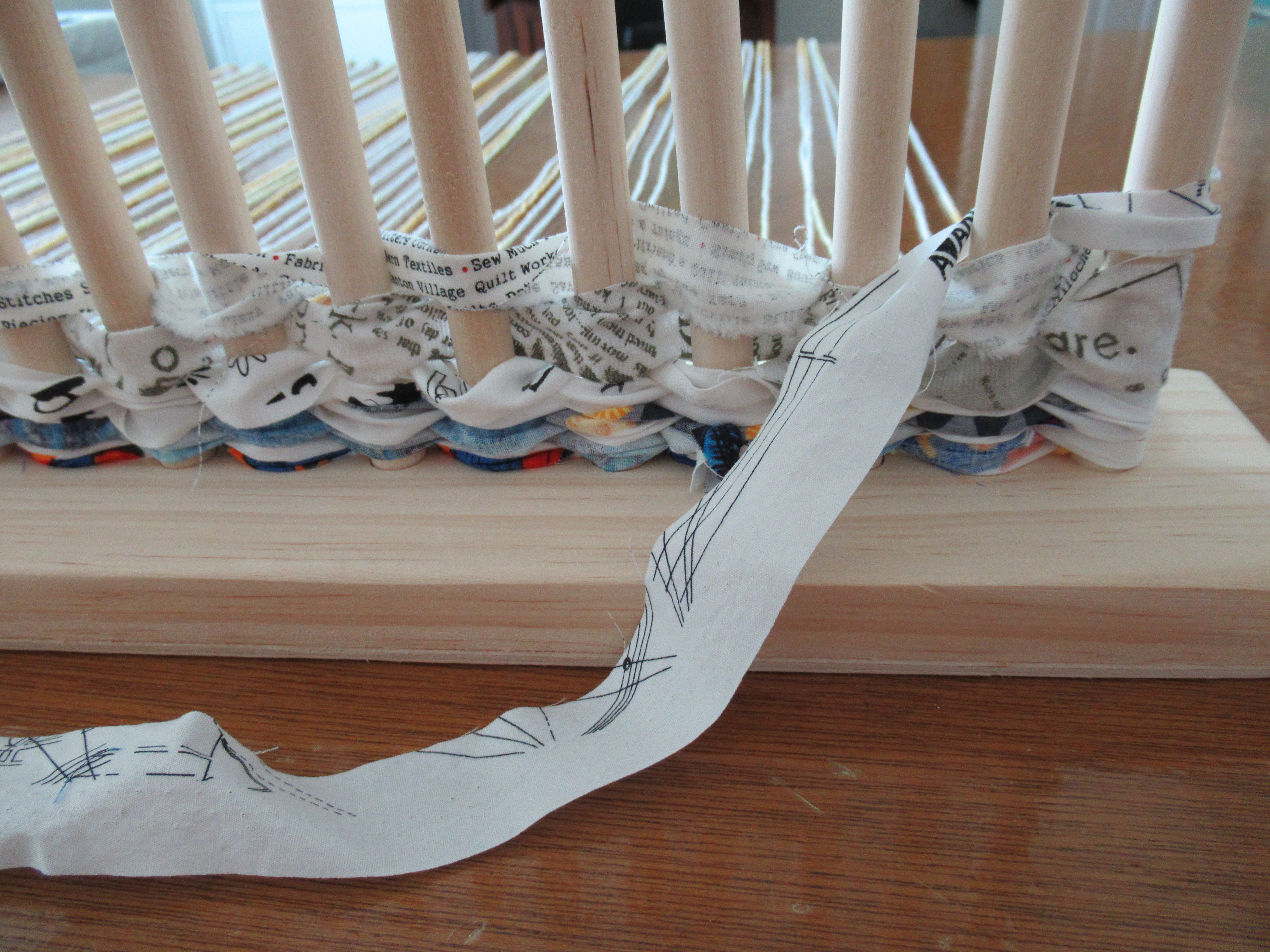 Flourishing Palms: Peg Loom Weaving