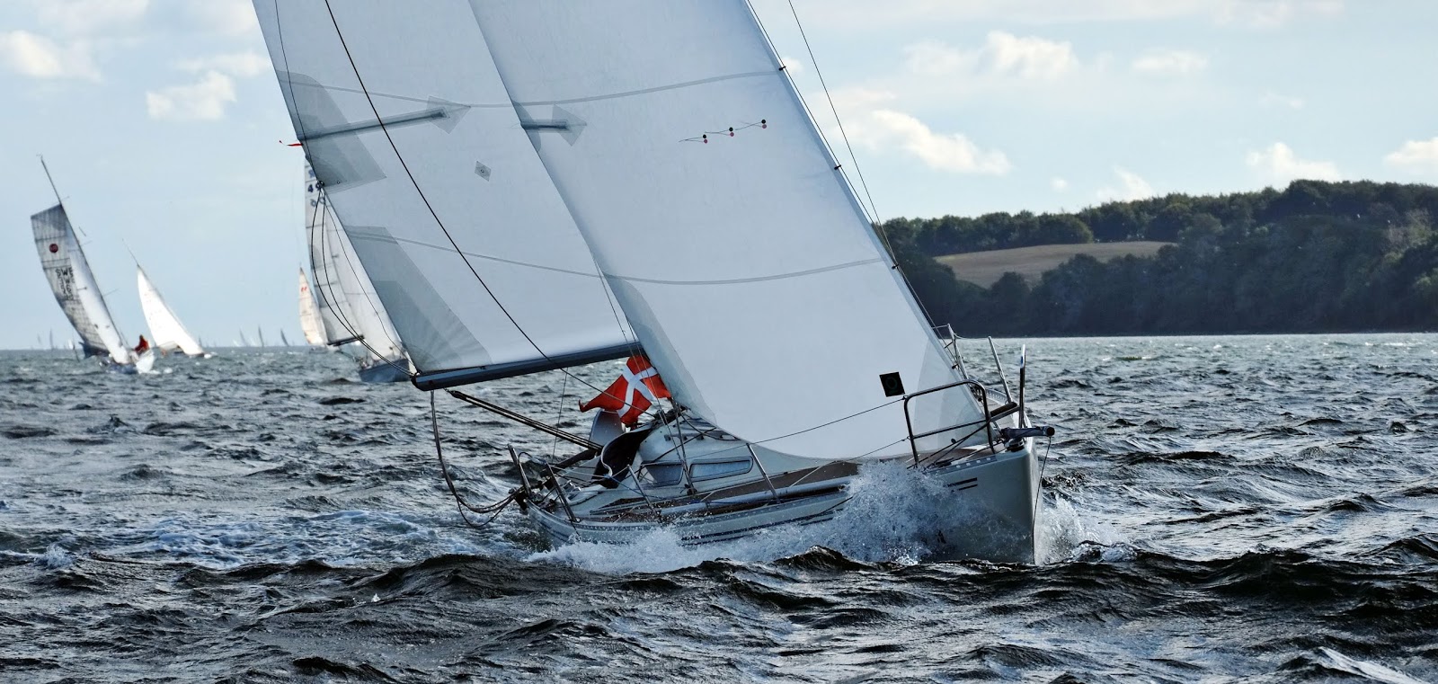 Larsen 28 - Tur og Kapsejlads