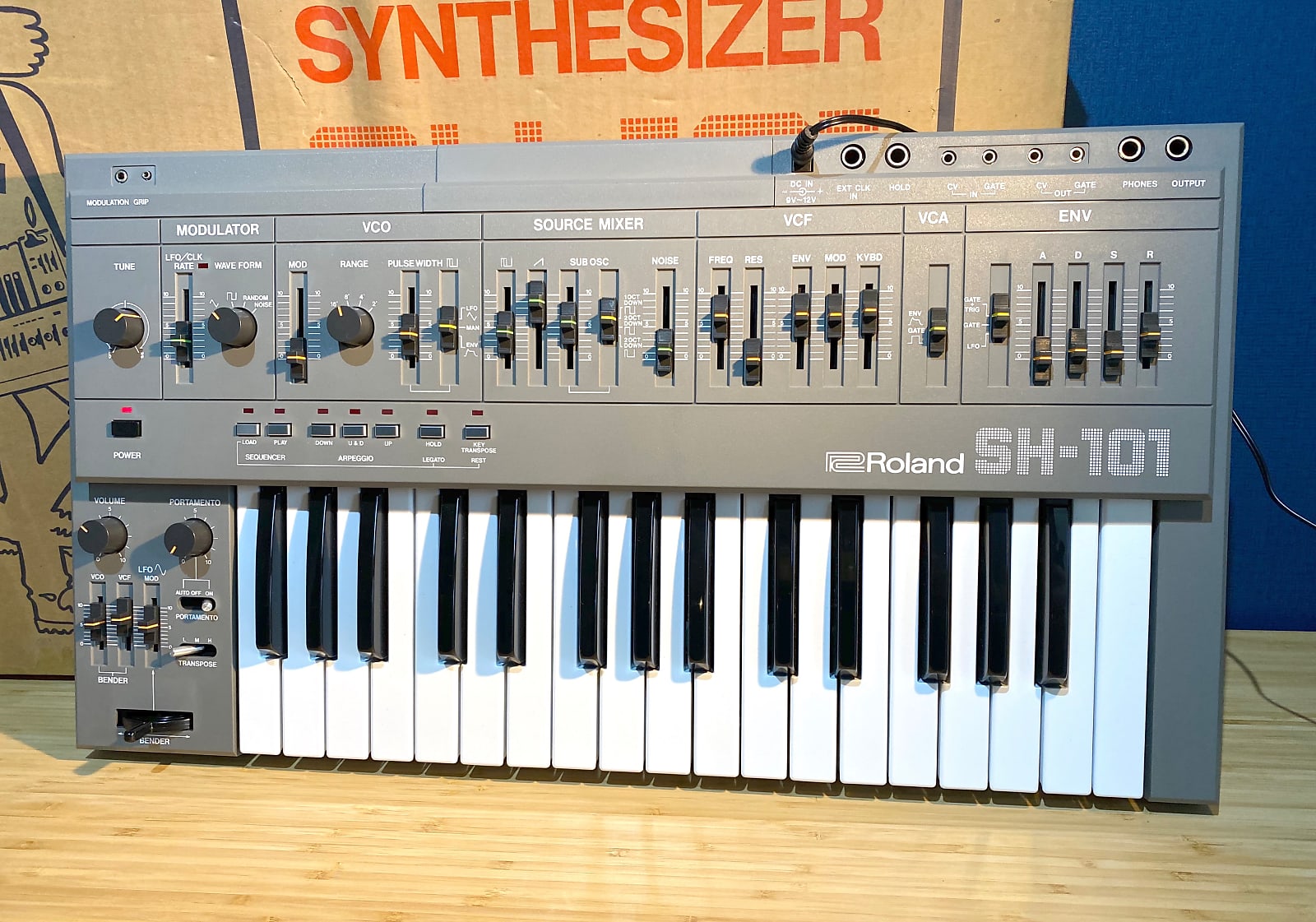 MATRIXSYNTH: Roland SH-101 w/ Original Box